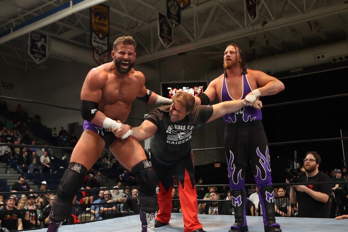 Nova / Simon Dean wrestles final match - Slam Wrestling